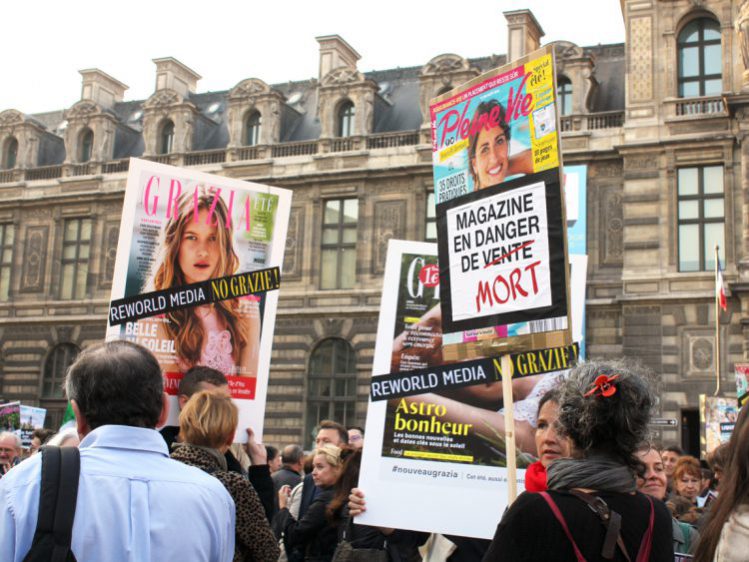 Rassemblement Mondadori devant le minist re de la culture – La Vie Ouvrière